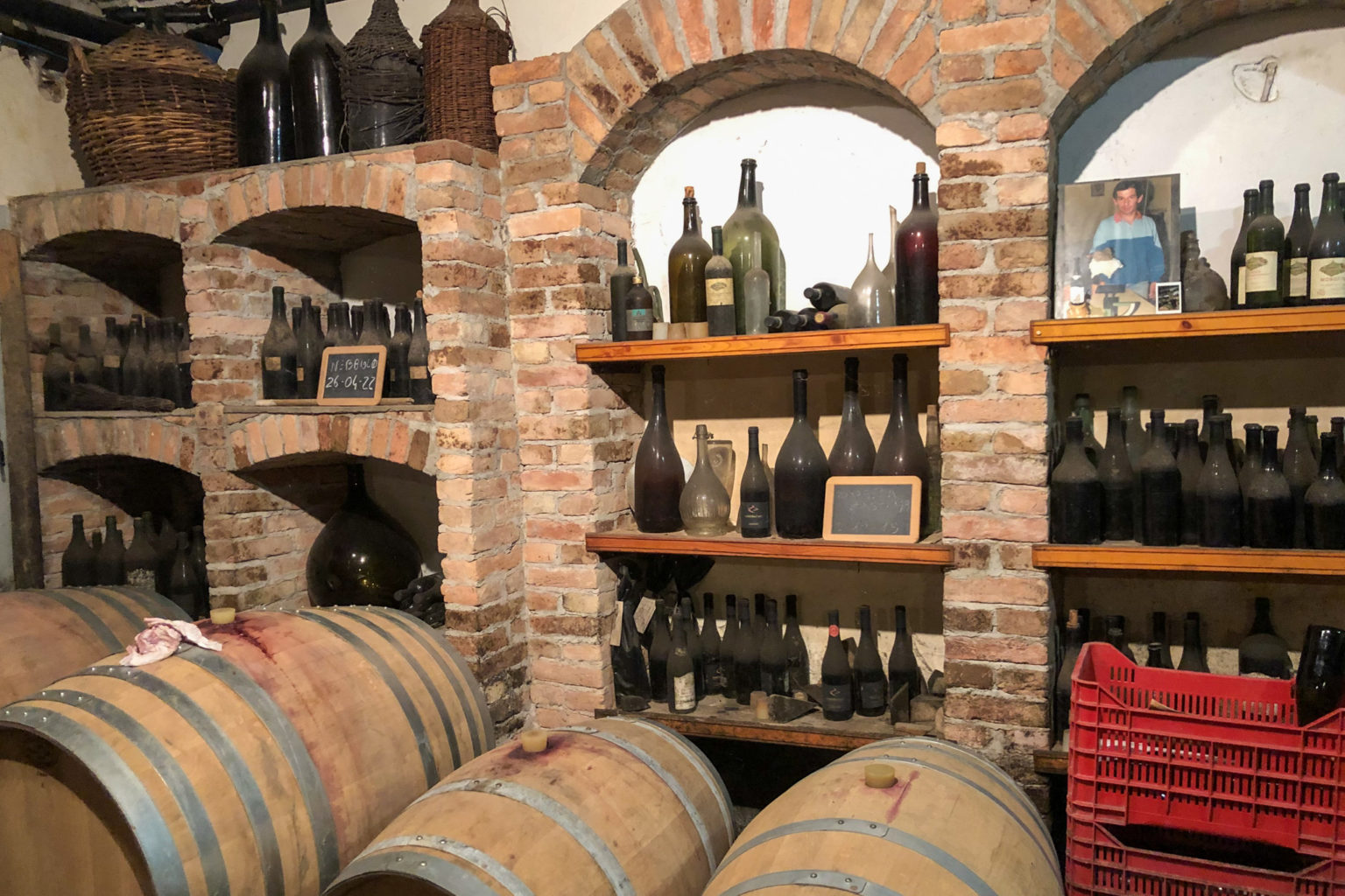 Truffle Hunting in Italy - Map & Family